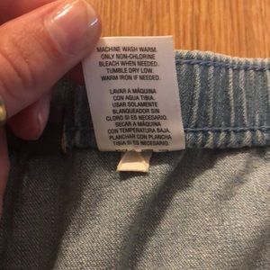 Classic Elements | Pants & Jumpsuits | Denim Petite Capri Pants | Poshmark